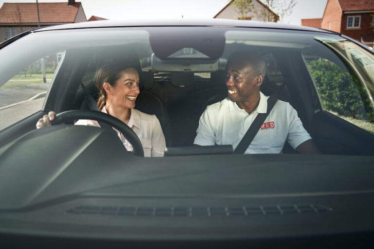 Driving Instructor Training Courses | Earn over £1,100 per week