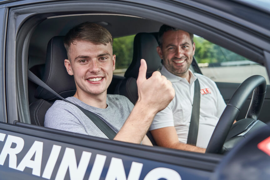 FIRSTDRIVE | First Driver Experience - RED Driving School